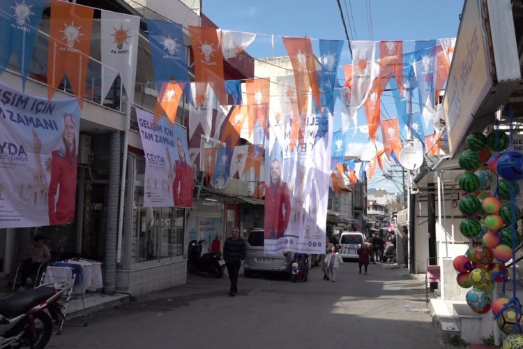 CHP’nin kalesi İzmir’deki Roman mahallesi nasıl AK Parti’nin oy deposu ...